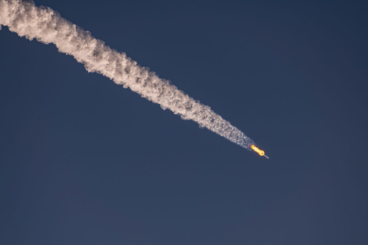 Spacex Starlink Satellites Falling From Space Defence And Security